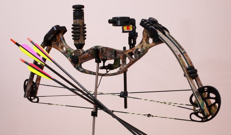 How To Nock An Arrow – BowAddicted