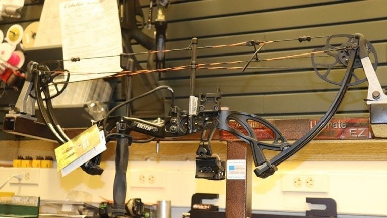 Diamond Edge 320 vs Bear Cruzer G2 – Hands-On Review – BowAddicted