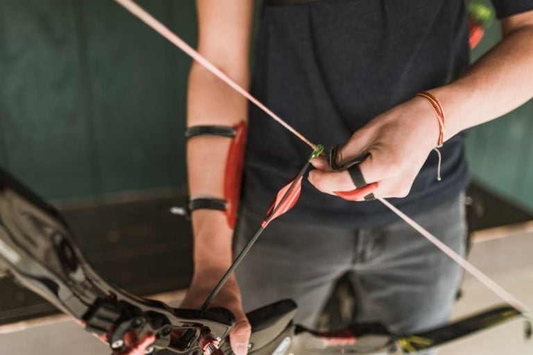 Thumb Draw Archery On a Normal Recurve Bow